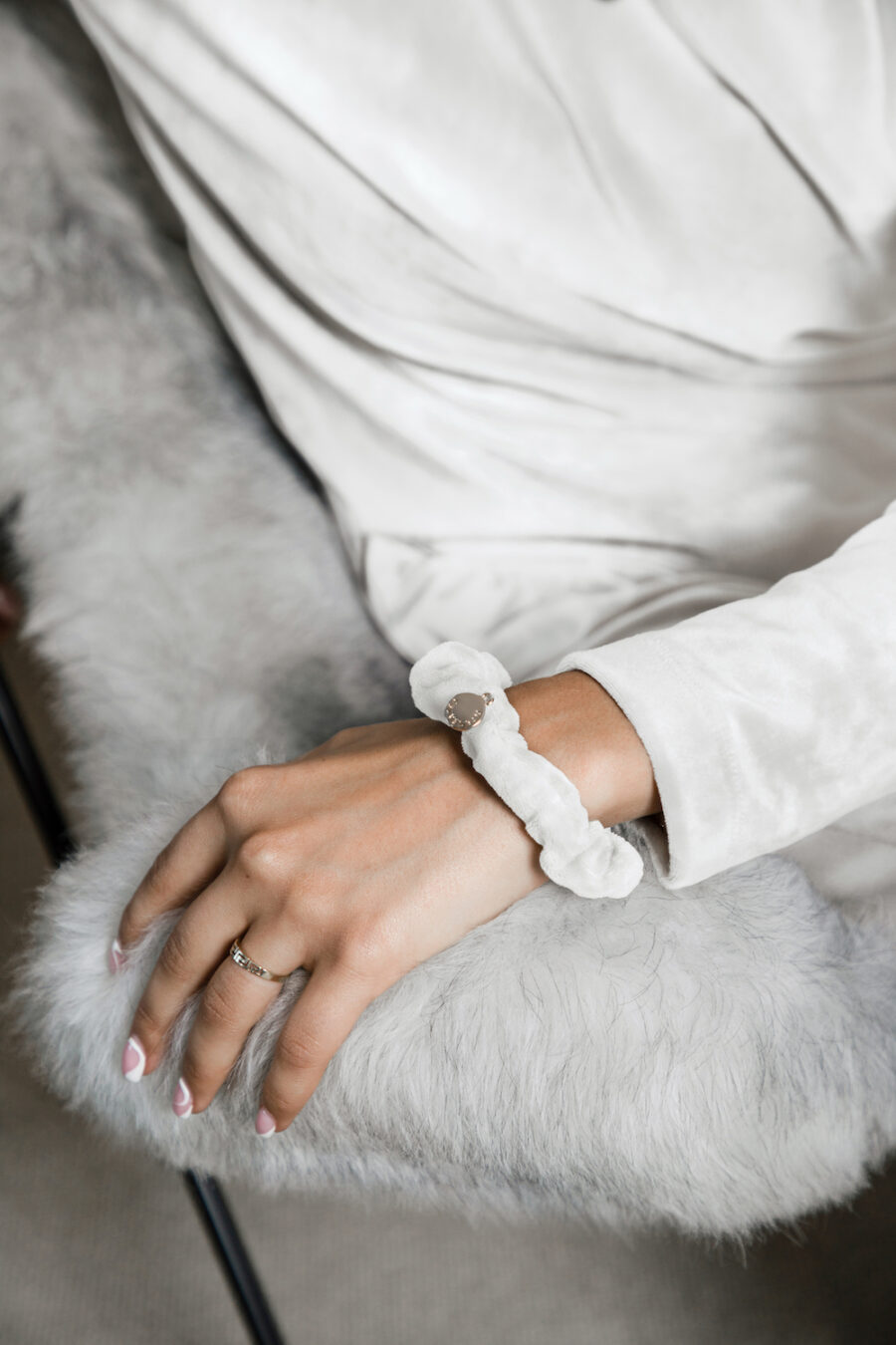 Scrunchie SHE - velvedean.com